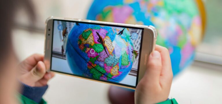 Augmented Reality in Education: Examples, Benefits, & Use Cases - ArborXR